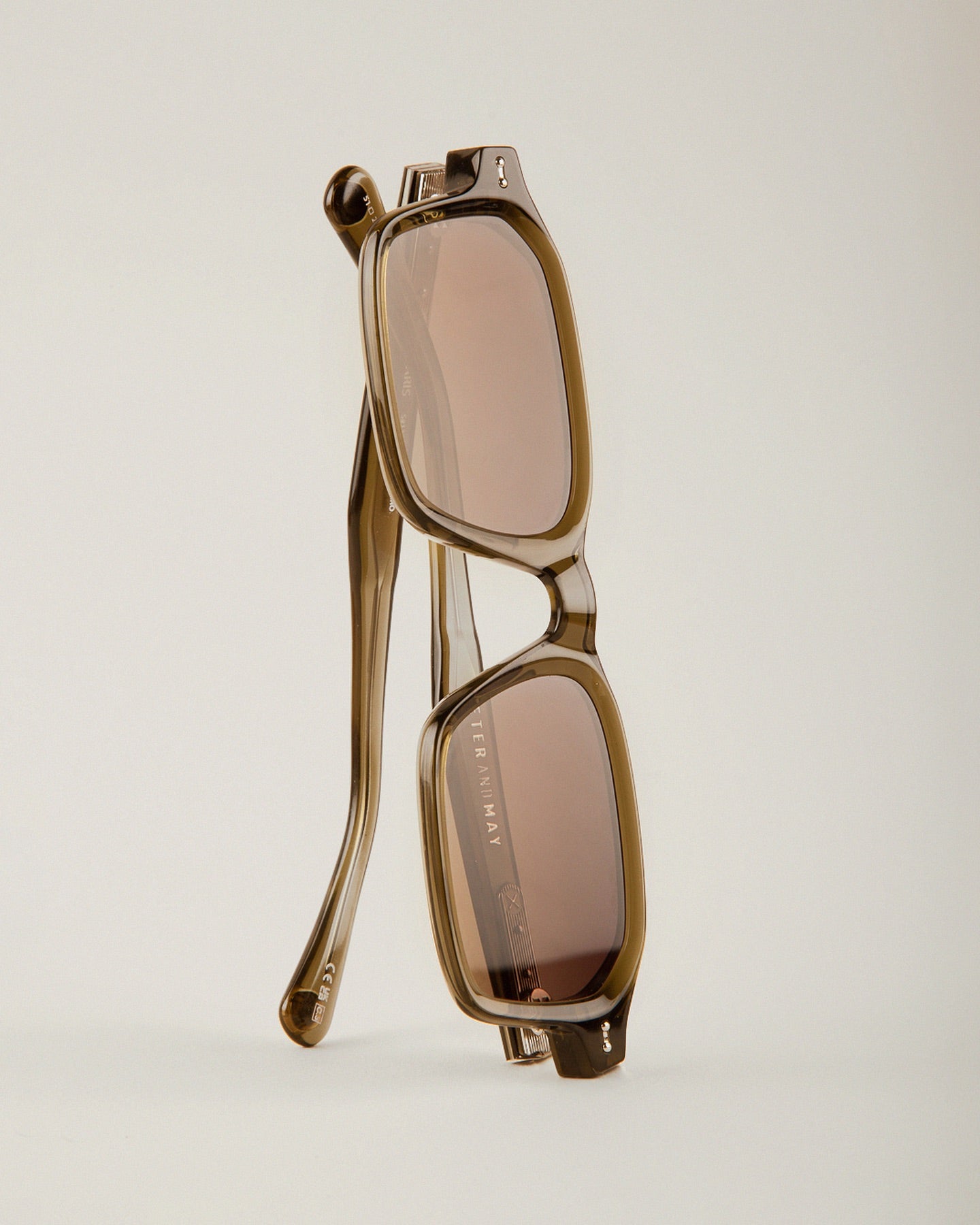 Peter and May – EYEBRANDS